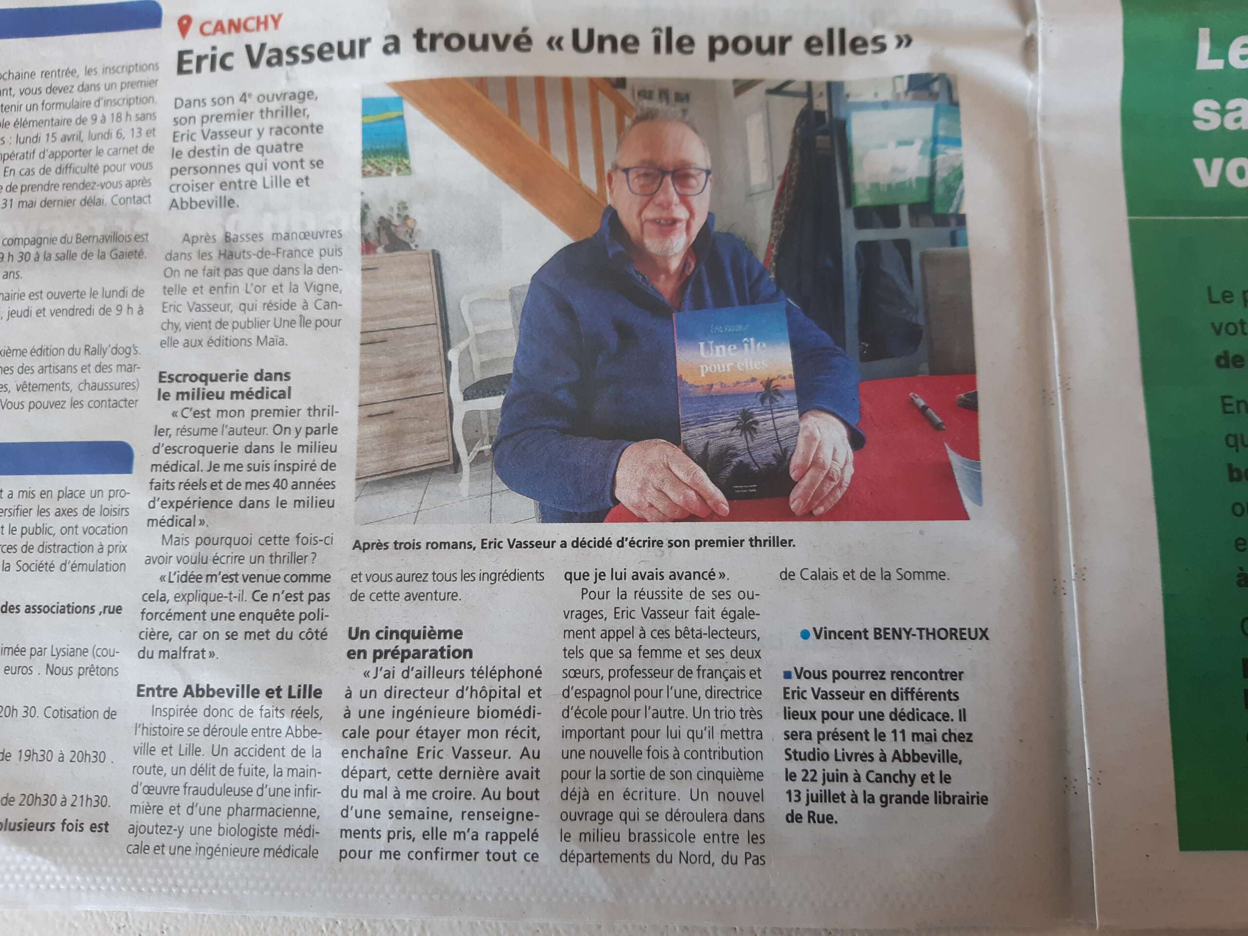 Une île pour elles par Éric Vasseur • Achat en ligne avec Editions Maïa